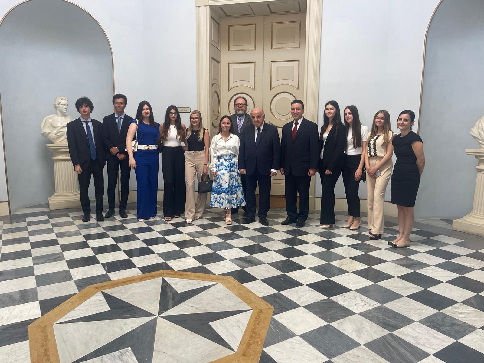 Winning JA teams meet President, Prime Minister and Leader of the ...